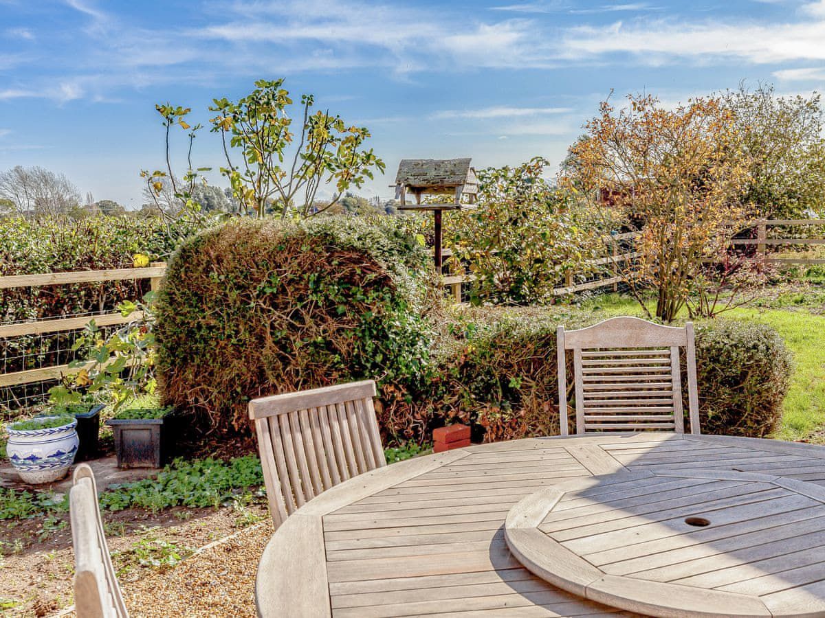 Dog-friendly Mark Farmhouse, Essex | PetsPyjamas